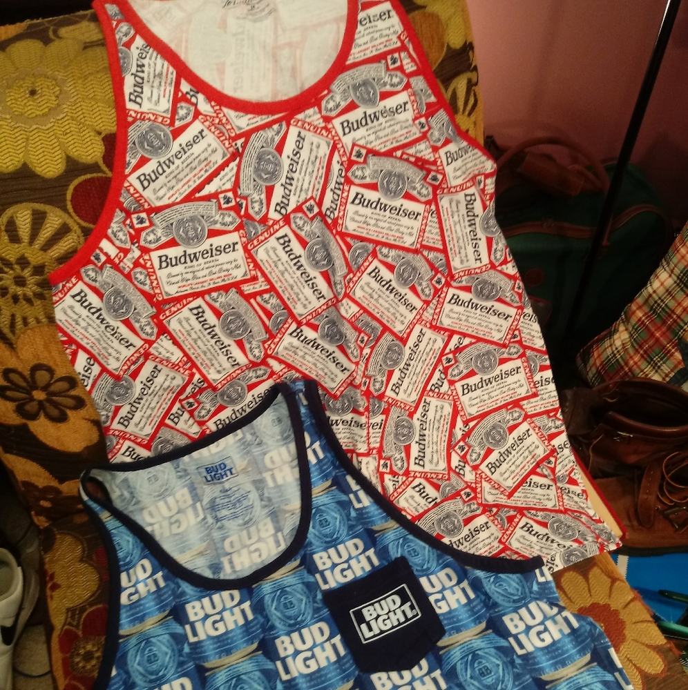 Budweiser (Med) And Bud Light (Large) Tanks - Gem